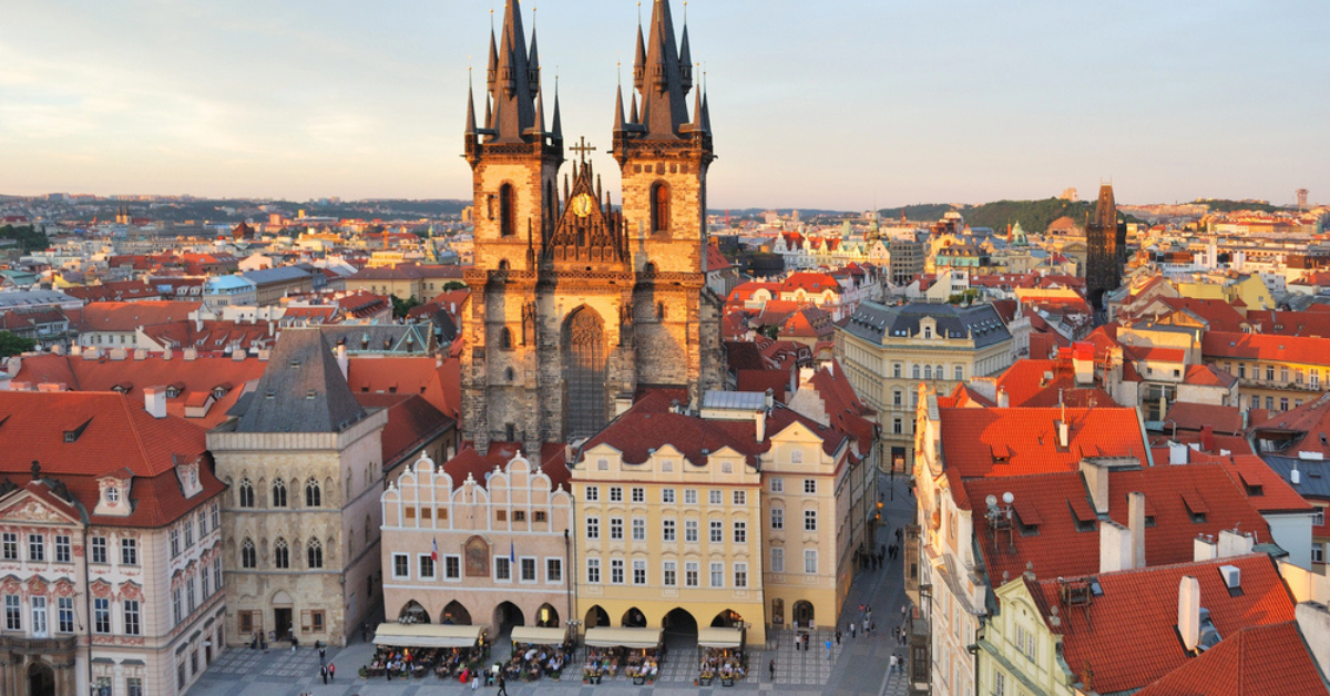 3 Days in Prague: The Ultimate Prague Itinerary - Maddy's Avenue